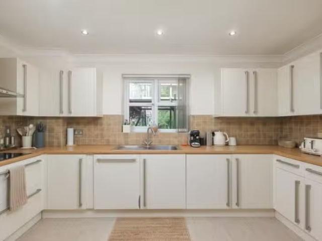 Deal! 1 BA 1 bedroom flat for rent in Old Mill Close, Eynsford.