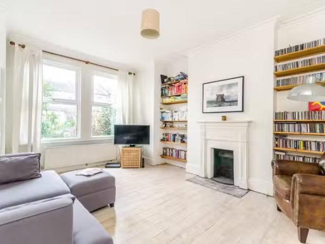 Deal! 1 BA 1 bedroom flat for rent in Avenue Road, Beckenham.
