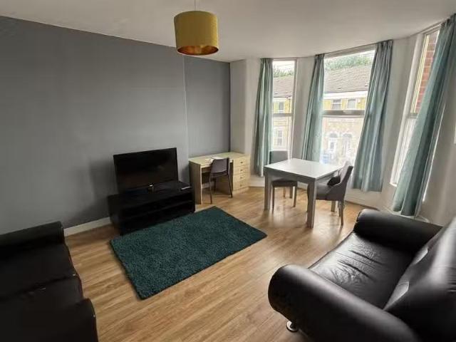 Cozy 1 BA 1 bedroom flat for rent in Ash Grove, Hull, HU5