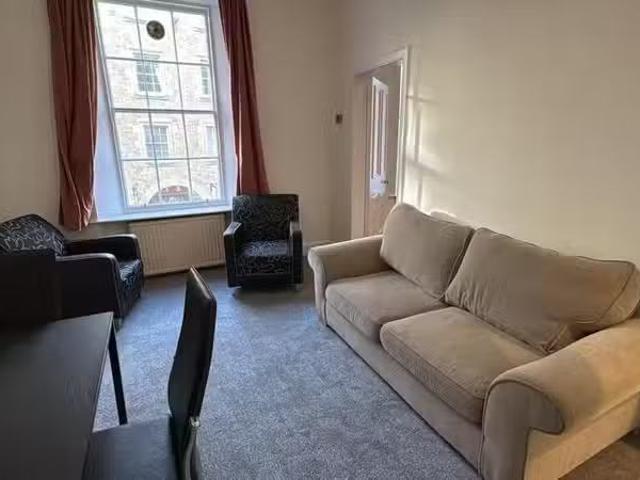 New 1 BA 1 bedroom flat for rent in Canongate, Edinburgh, Midl.