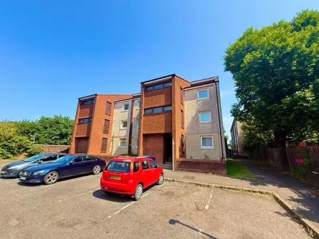 Charming 1 BA 1 bedroom flat for rent in Corbett Court, Tollcr.