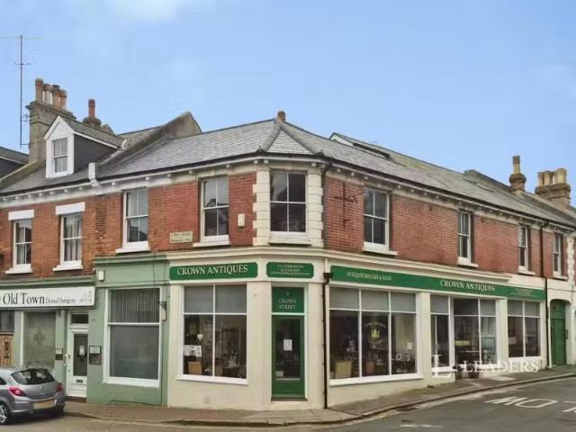 New 1 BA 1 bedroom flat for rent in Crown Street, Eastbourne.