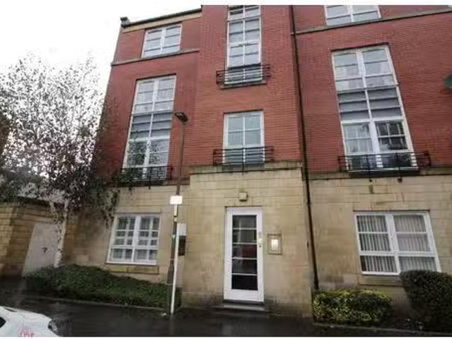Nice 1 BA 1 bedroom flat for rent in Elbe Street, Leith, EH6