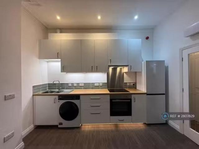 Nice 1 BA 1 bedroom flat for rent in Hartington Street, Derby.