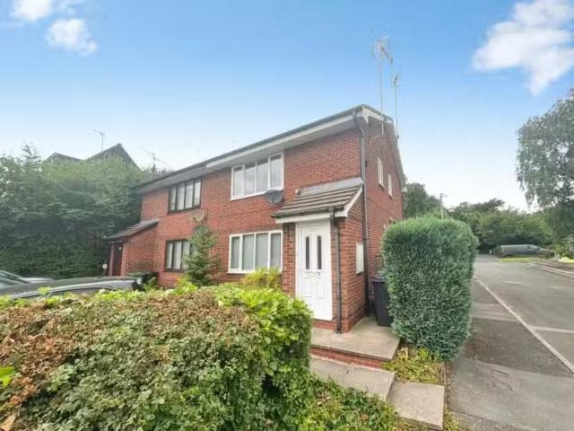 New 1 BA 1 bedroom flat for rent in Hawkesbury Close, Redditch.