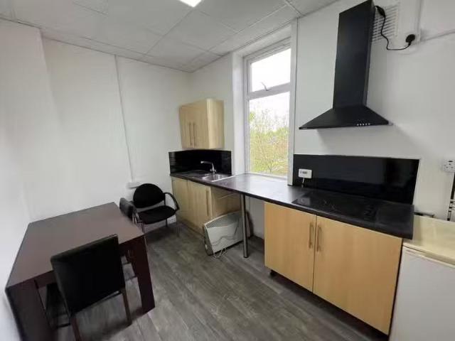 Cozy 1 BA 1 bedroom flat for rent in Johnston Street, Blackbur.