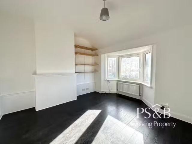 Unique 1 BA 1 bedroom flat for rent in Ladysmith Road, Brighto.