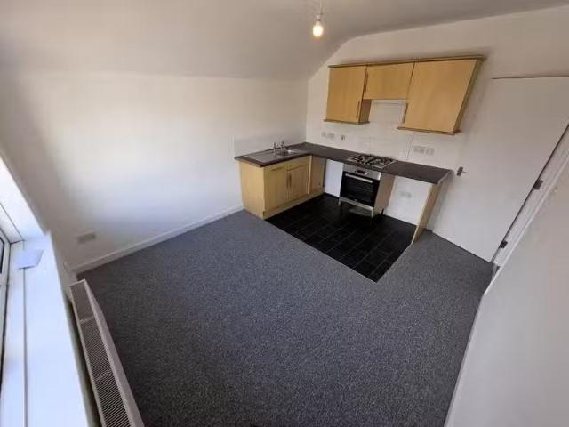 For Rent! 1 BA 1 bedroom flat for rent in Princess Road, Poole.
