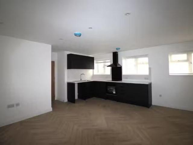 Charming 1 BA 1 bedroom flat for rent in Queen Street, Ramsgat.