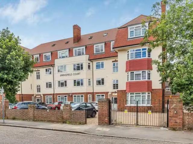 For Rent! 1 BA 1 bedroom flat for rent in Springfield Road, Ki.