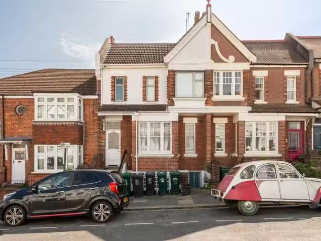 Charming 1 BA 1 bedroom flat for rent in Tivoli Crescent, Brig.