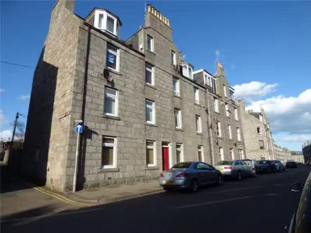 For Rent! 1 BA 1 bedroom flat for rent in Urquhart Road, Secon.