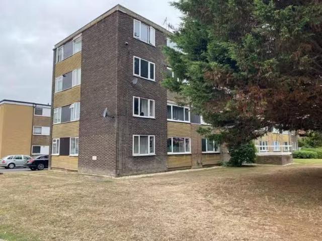 Cozy 1 BA 1 bedroom flat for rent in Winchester House, Bishops.