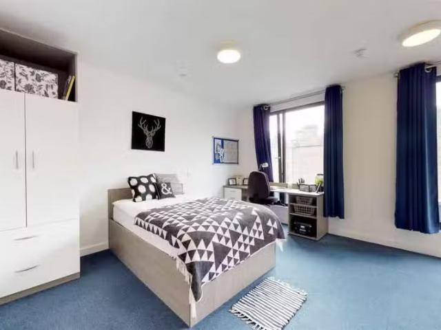 Unique 1 BA 1 bedroom flat share for rent in Edinburgh Studen.
