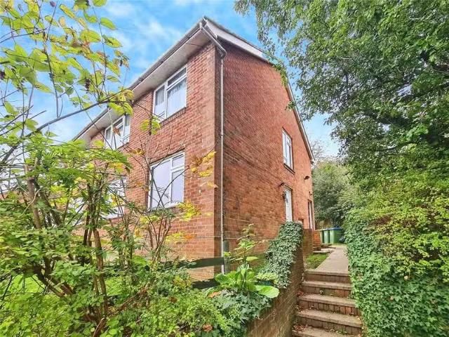 Deal! 1 BA 1 bedroom Flat to rent, Glencarron Way, Southampton.