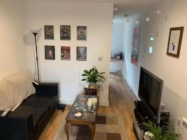 Just in! 1 BA 1 bedroom house for rent in Upper Hill Street, C.