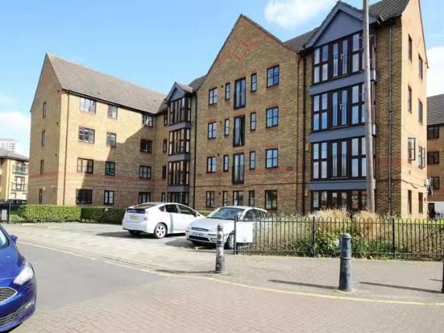 Cozy 1 BA 1 bedroom house for rent in Wellington Way, London, E3