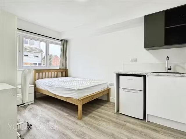 Nice 1 BA 1 bedroom house share for rent in Waid Close, Dartfo.