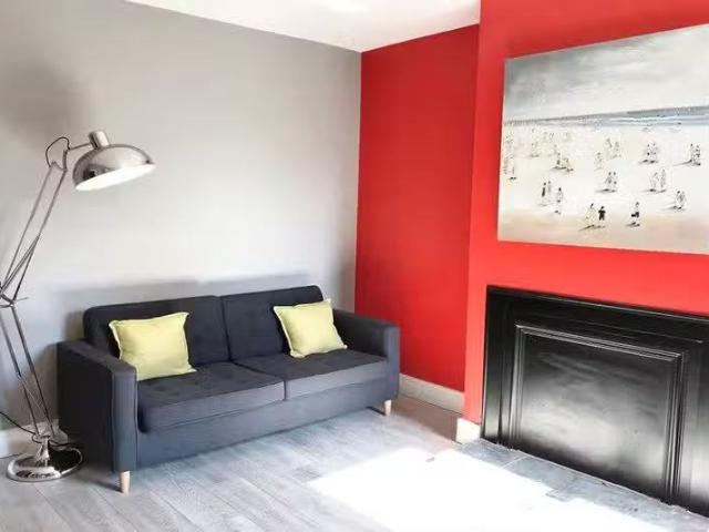 For Rent! 1 BA 1 bedroom house share for rent in Brighton Road.