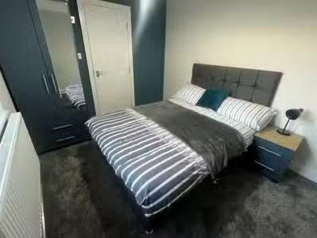 Nice 1 BA 1 bedroom house share for rent in Bury Road, Bolton.