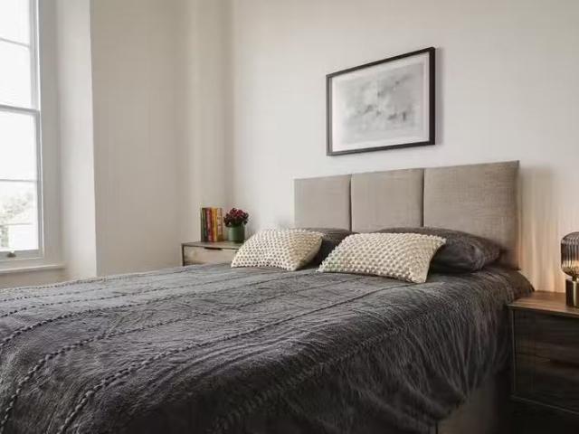 Just in! 1 BA 1 bedroom house share for rent in Ellenborough C.
