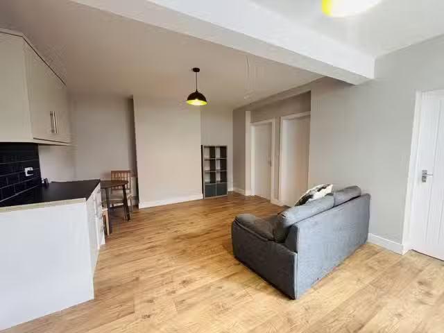 For Rent! 1 BA 1 bedroom house share for rent in Kingsholm Roa.