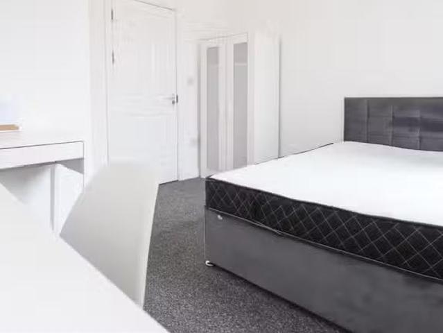 Rental! 1 BA 1 bedroom house share for rent in Mount Street, C.