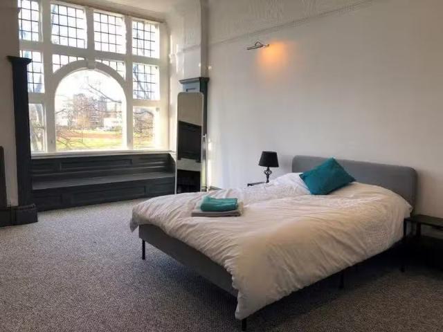 Just in! 1 BA 1 bedroom house share for rent in Room, The Apar.