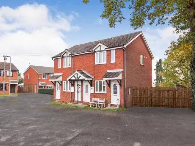 Just in! 1 BA 1 bedroom maisonette for rent in Orchard Rise, B.