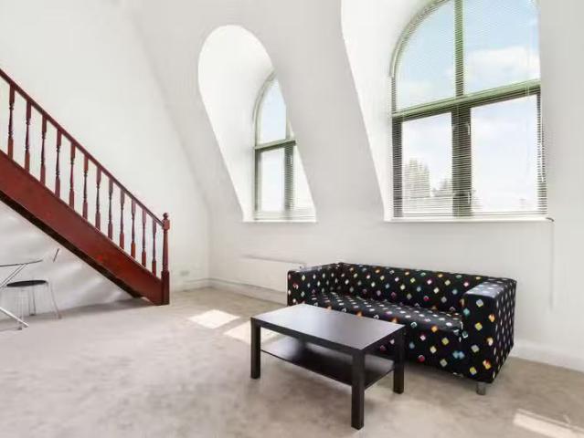 Just in! 1 BA 1 bedroom property to let in Brook Court, Brook.