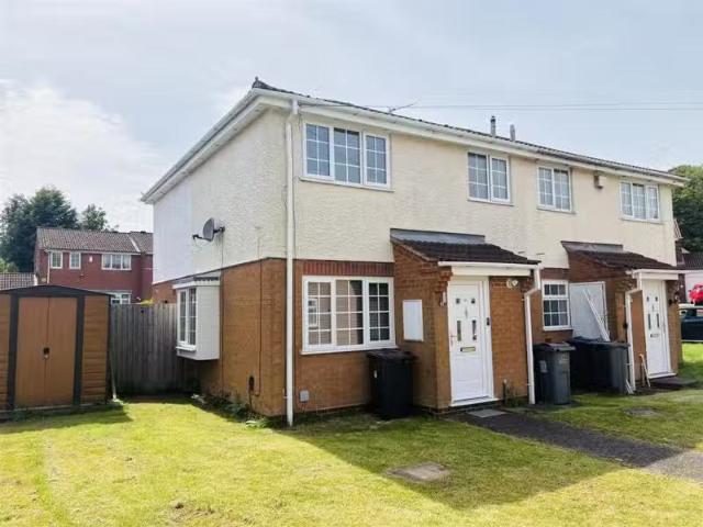 For Rent! 1 BA 1 bedroom semi detached house for rent in Adams.