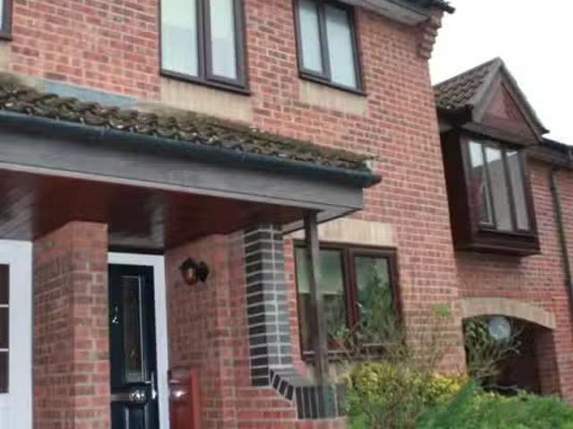 Deal! 1 BA 2 bedroom terraced house for rent in Watermead, Bar.