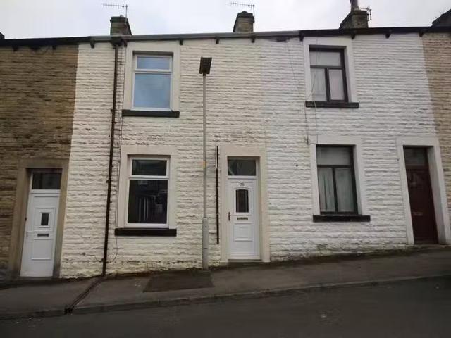 For Rent! 1 BA 2 bedroom terraced house for rent in Brogden St.