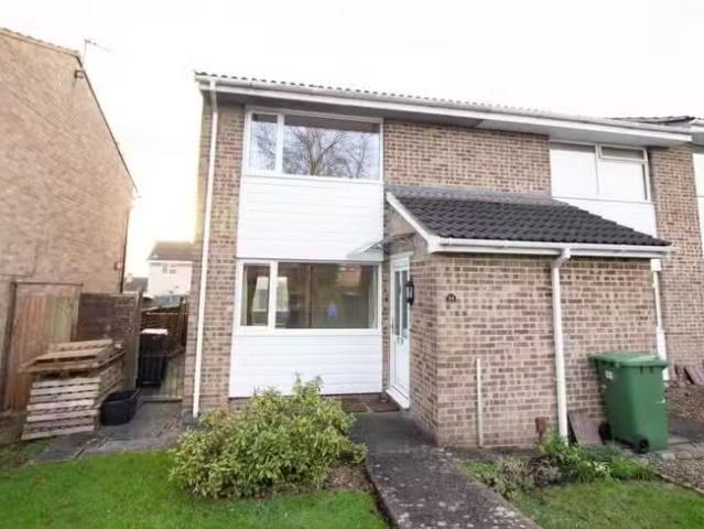 For Rent! 1 BA 2 bedroom terraced house for rent in Farley Clo.
