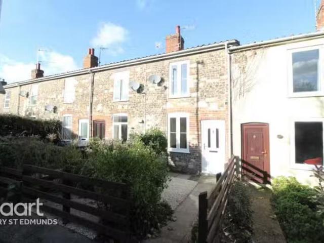 Deal! 1 BA 2 bedroom terraced house for rent in Northgate Stre.