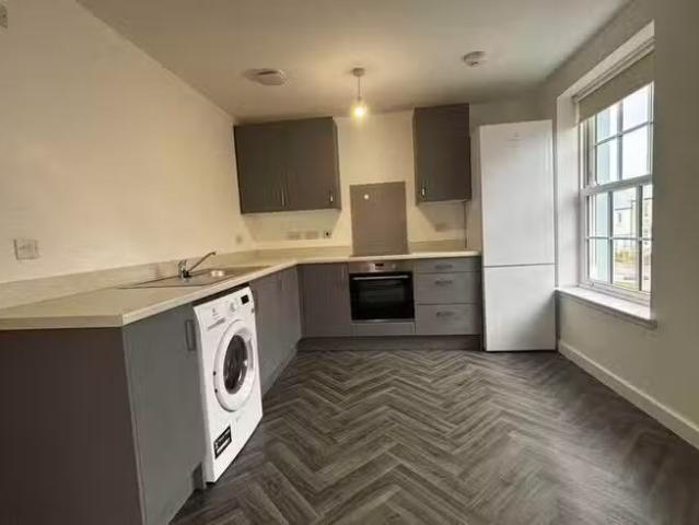 For Rent! 1 BA 2 bedroom apartment for rent in 2 Balvenie Cour.
