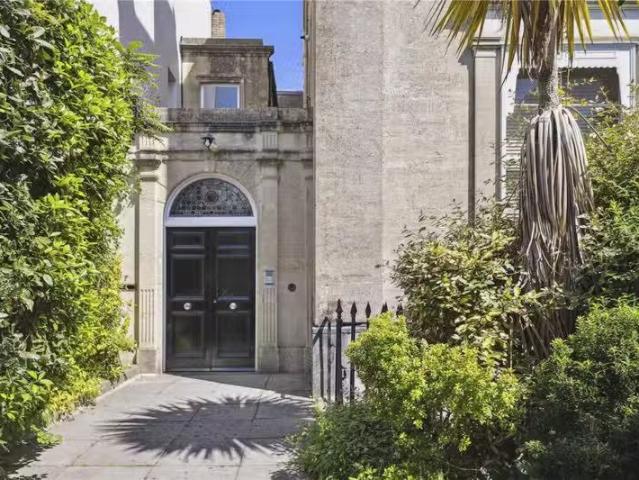 New 1 BA 2 bedroom apartment for rent in Canynge Square, Brist.