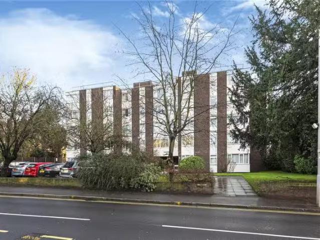 Charming 1 BA 2 bedroom apartment for rent in Craigside, Galsw.