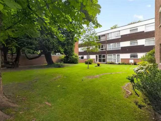 Rental! 1 BA 2 bedroom apartment for rent in Blossomfield Road.