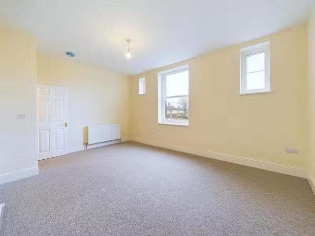 Charming 1 BA 2 bedroom apartment for rent in Braggs Lane, Bri.