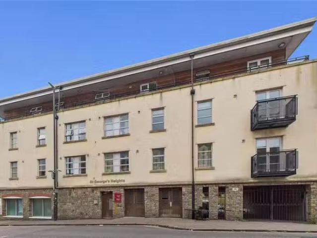 Rental! 1 BA 2 bedroom apartment for rent in St. Georges Heigh.