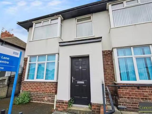 Nice 1 BA 2 bedroom apartment for rent in Stopgate Lane, Liver.