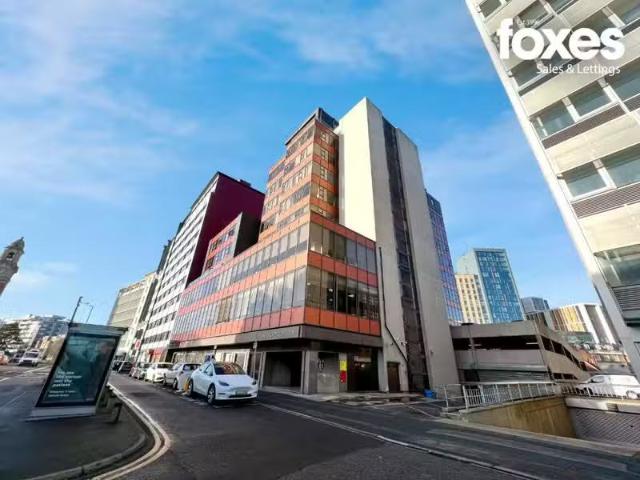 Just in! 1 BA 2 bedroom apartment for rent in The Chocolate Bo.