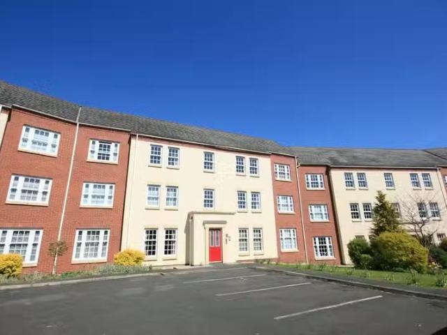Cozy 1 BA 2 bedroom apartment for rent in Tyldesley Way, Nantw.
