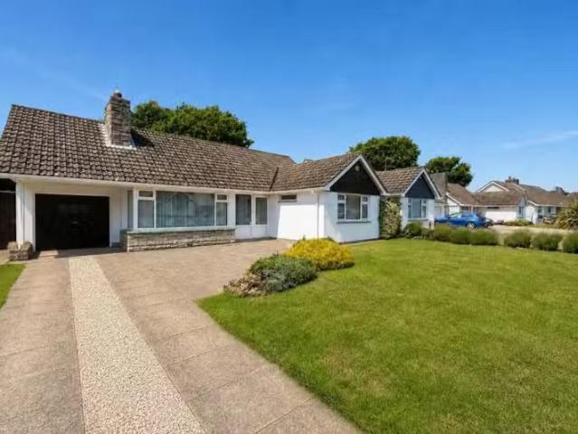 Unique 1 BA 2 bedroom detached bungalow for rent in Greenways.