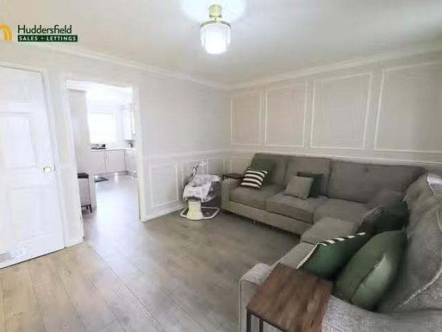 Unique 1 BA 2 bedroom detached house for rent in Brocksby Chas.
