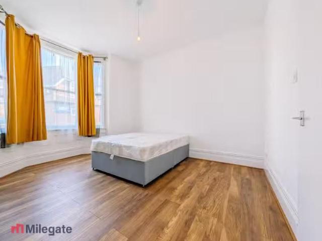Cheap 1 BA 2 bedroom flat for rent in Norfolk Road, Thornton H.