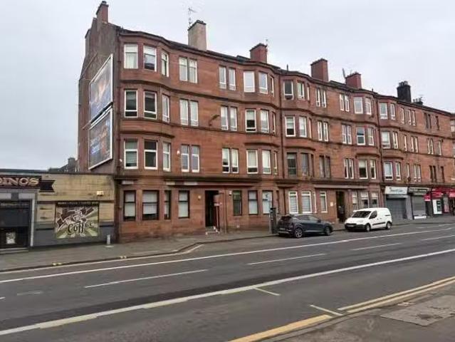 Nice 1 BA 2 bedroom flat for rent in Alexandra Parade, Dennist.