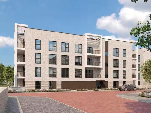 New 1 BA 2 bedroom flat for rent in Bearsden Avenue, Cambridge.