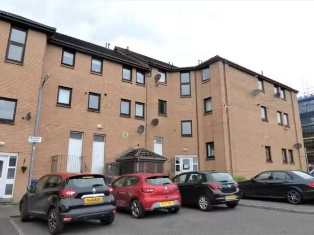 Rental! 1 BA 2 bedroom flat for rent in Belmont Court, Kirkint.